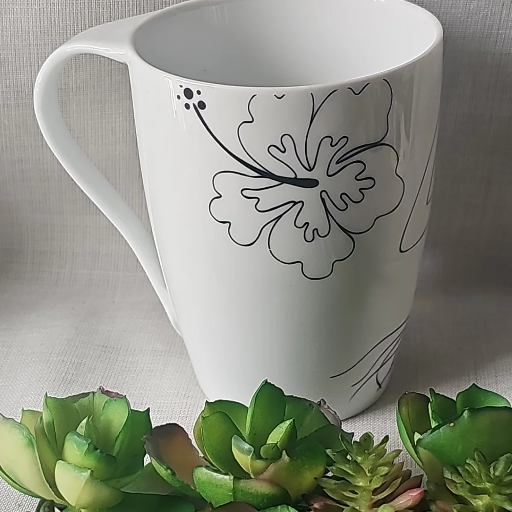 Hawaii Mug | Dining | Hawaii White Ceramic Souvenir Mug Lady In Bikini ...